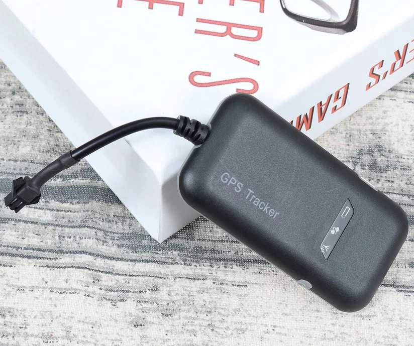 GPS lokátor do auta s funkcí sledování | Domácí potřeby, vychytávky a ...